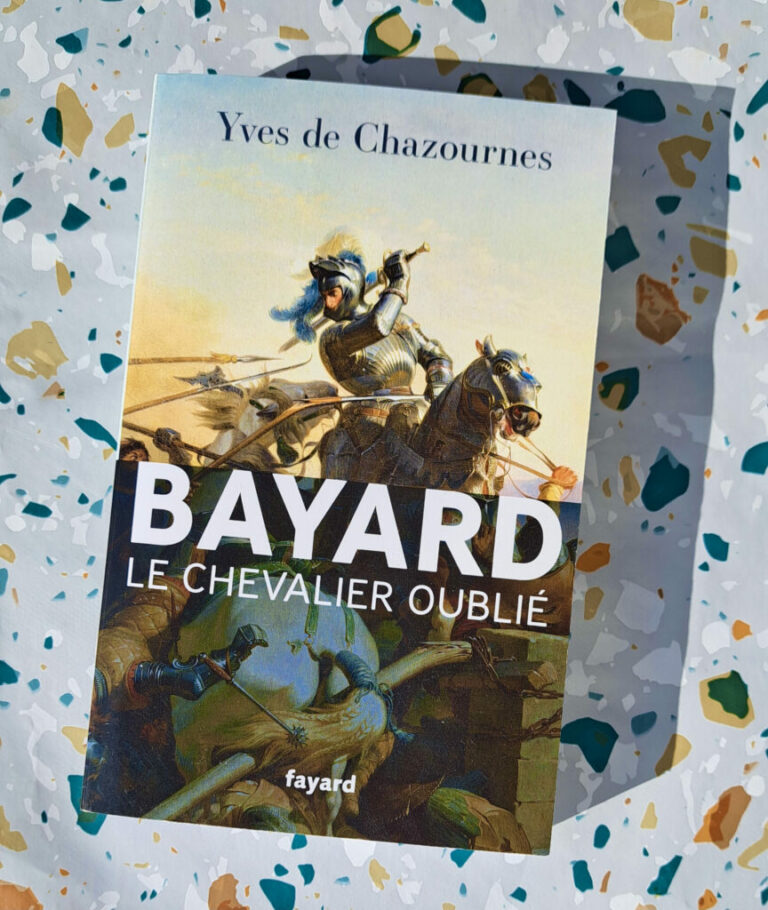 livre BAYARD Le chevalier oublié - Les amis de Bayard